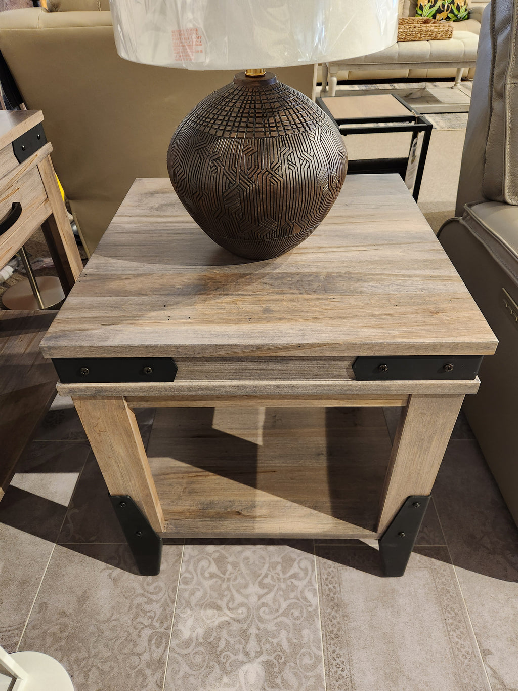 N-CH23X Chattanooga Open End Table – Conway Furniture